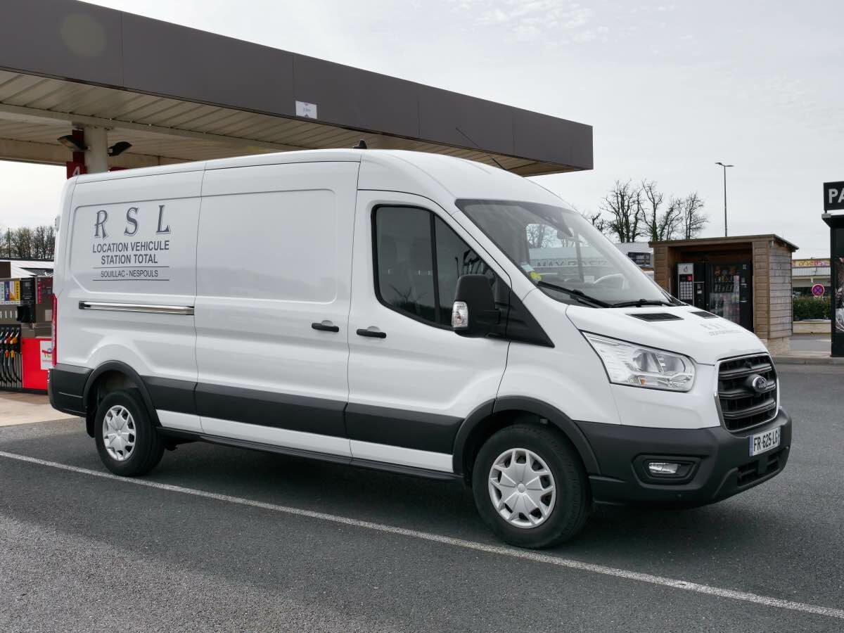 Location Fourgon 12m3 à Brive à partir de 68€ par jour